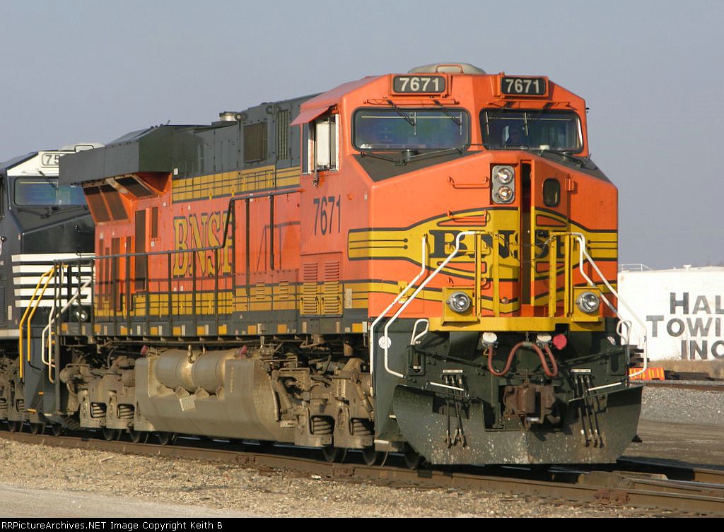 BNSF 7671
